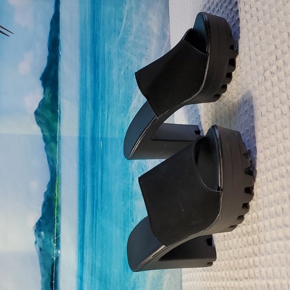 Shoes | Black Platform Heel Womens Slide Sandals | Poshmark